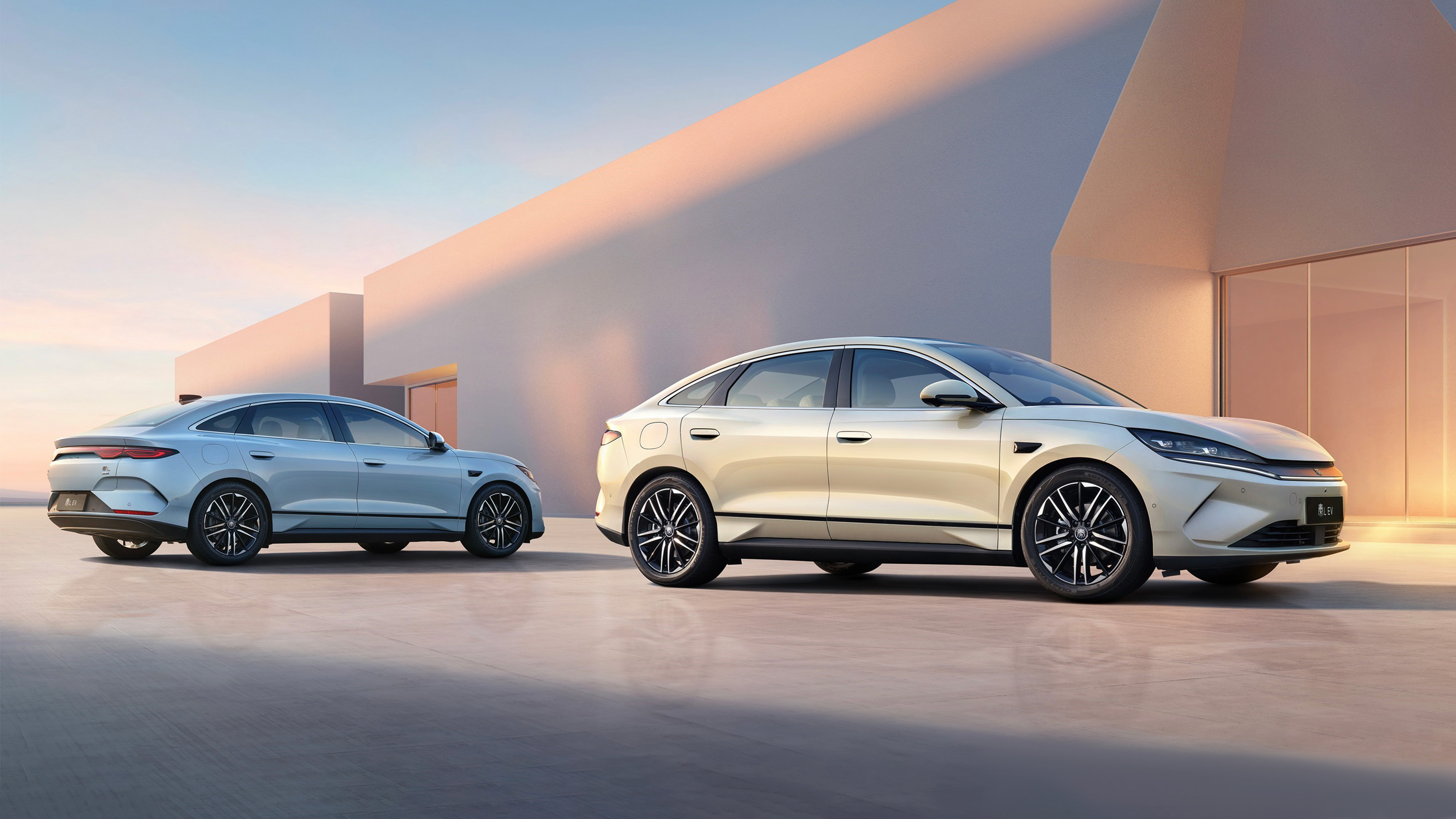 Электромобиль BYD Qin L купить в Украине. Цена на новый BYD Song Plus ...