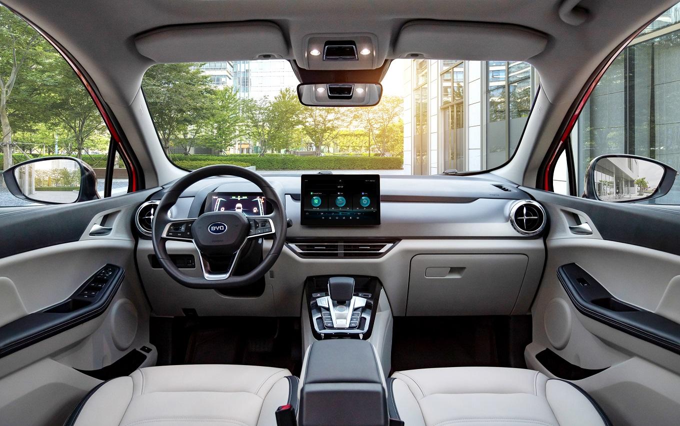 Електромобіль BYD Yuan Pro - ціна від 16 200 $. Купити новий BYD Yuan ...