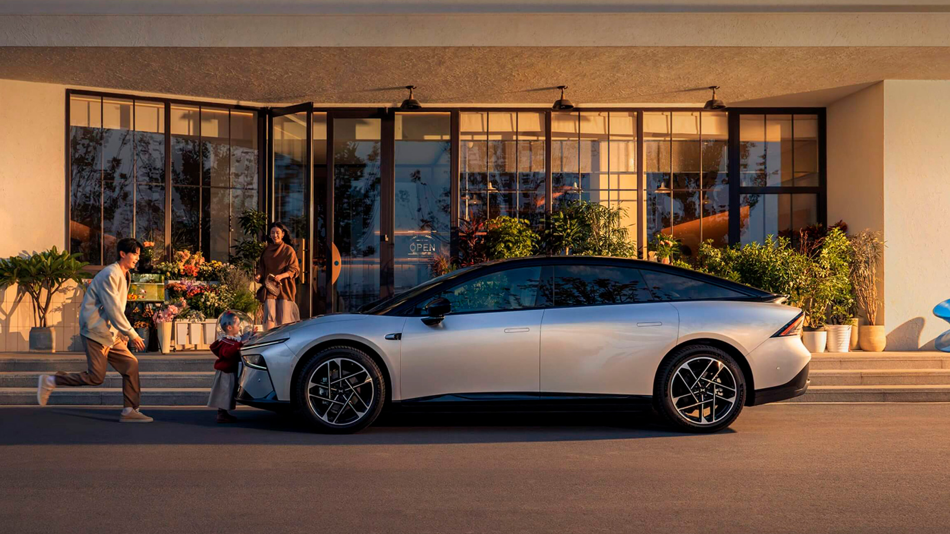 ᐈ Электромобили X-Peng P7+ из Китая 🚗 Доставка электрокаров X-Peng P7 ...