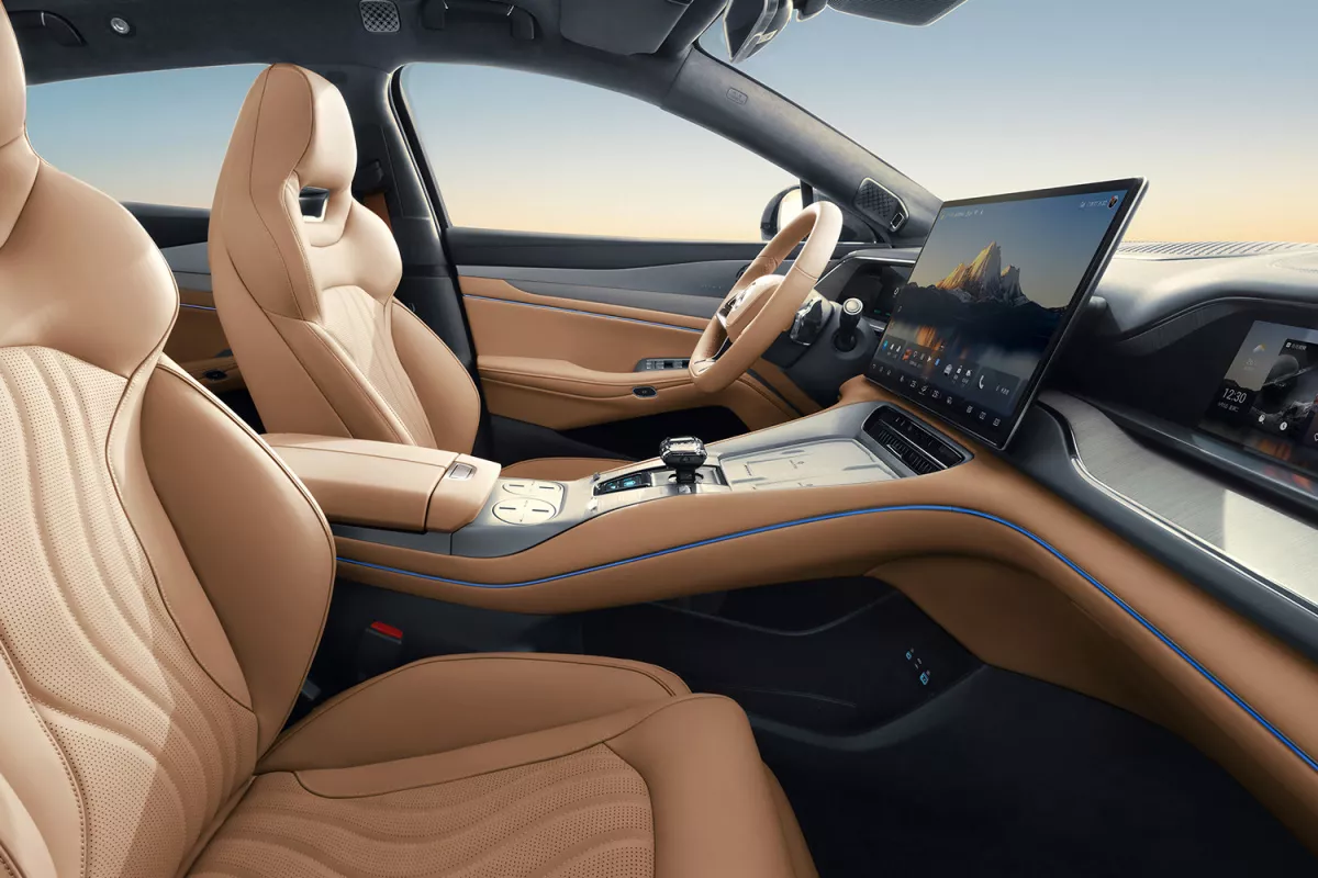 Електромобіль Denza N7 - купити новий в Україні, ціна від 45200$